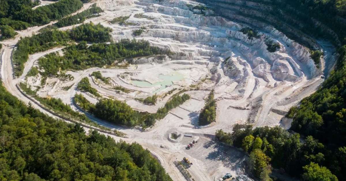 Mine de lithium dans l'Allier : un premier pas vers plus de ...