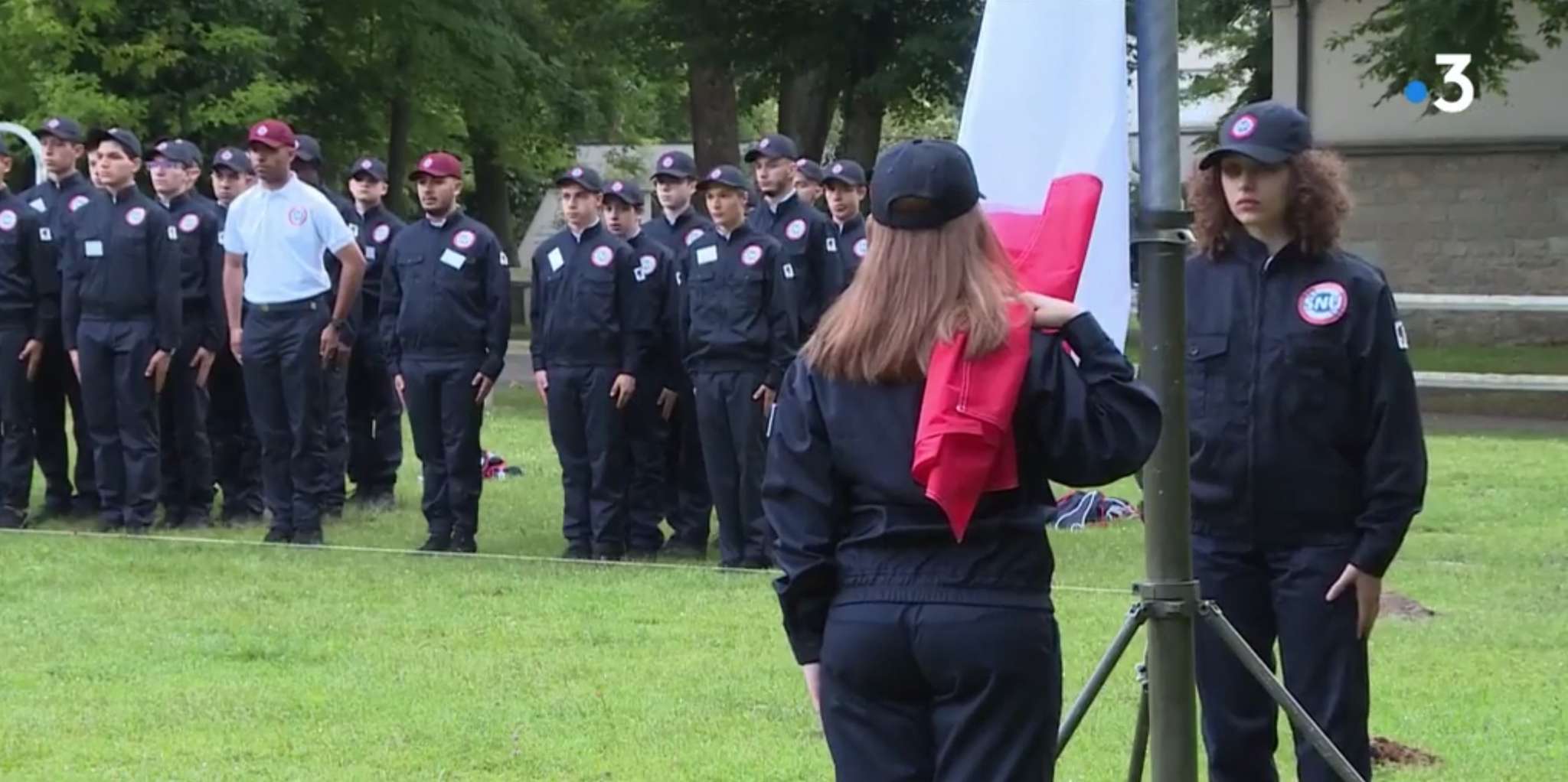 Les uniformes du SNU sont-ils fabriqués en France