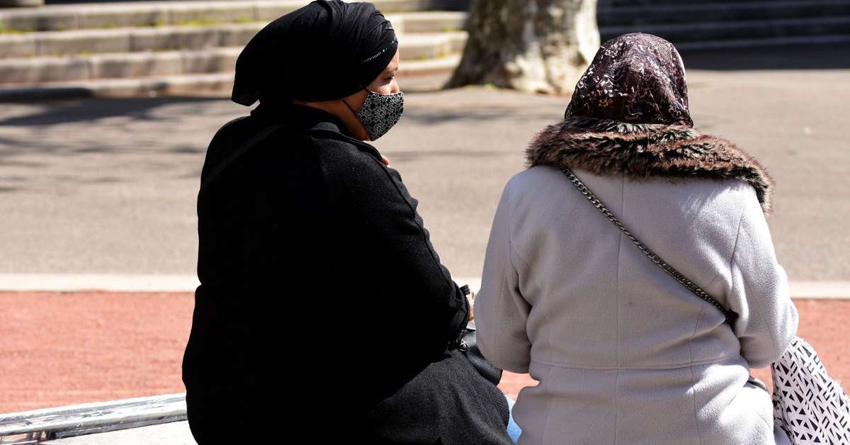 Signes religieux et agents publics : la CJUE se tient à l’écart et c ...