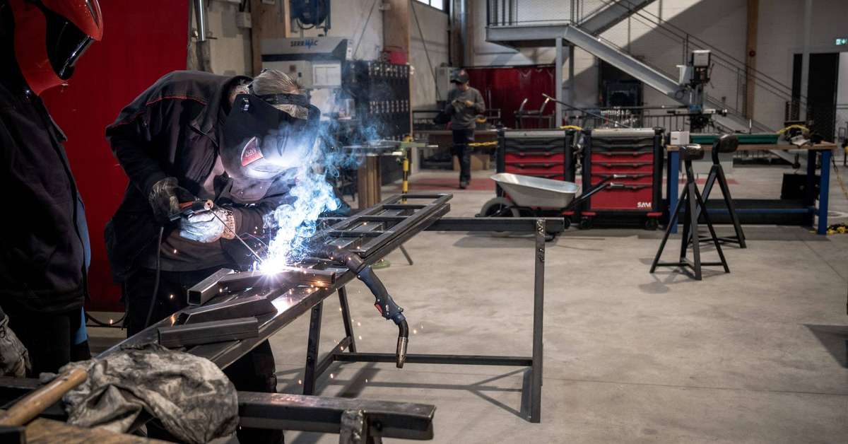 Plus de 150 000 emplois dans les grands secteurs industriels menacés en ...